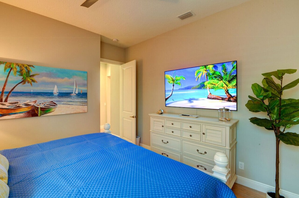 Luxury Home In Downtown Sarasota - Sarasota, FL