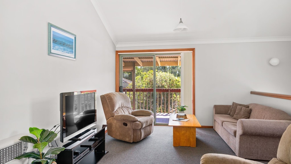 Summer Breeze - Mollymook Beach Hut Only Minutes To The Beach - Ulladulla