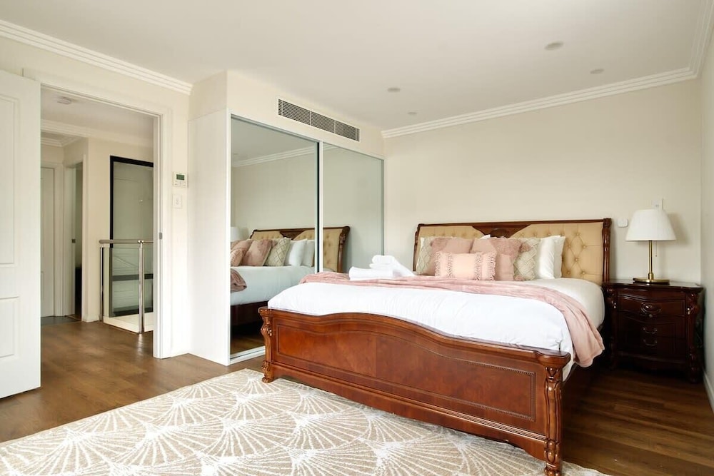 Balmain Family Tranquility - Harbour Views - North Sydney