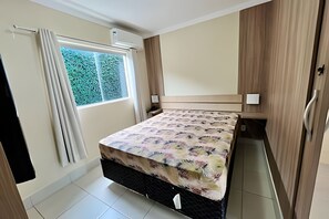 Apartamento Básico | 1 quarto, cofre no quarto 