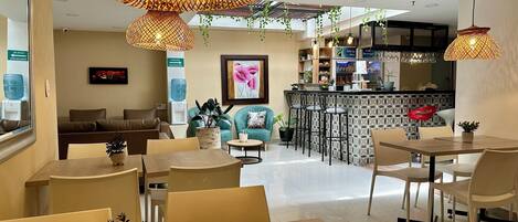 Pequeno-almoço completo diário incluído