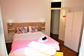 Ipanema Bedroom | Secretária, secretária adequada para computadores portáteis 