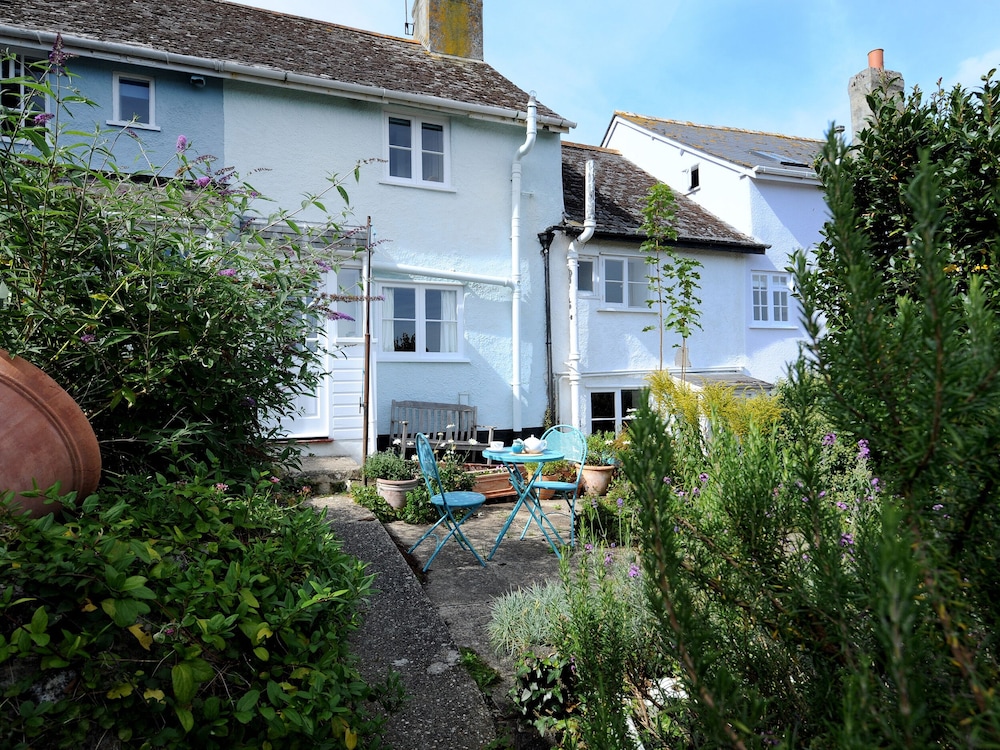 30 Sherborne Lane - Lyme Regis
