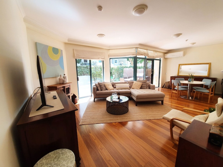 2卧室美丽的河边度假屋,配有游泳池,红酒,健身房,netflix - 布里斯班