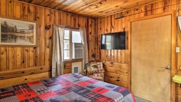 Cabana de Madeira Empresarial | 1 quarto, edredões de penas, camas de colchão viscoelástico