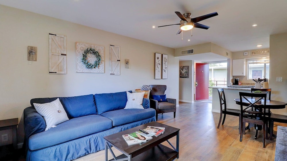 Comfy 1-bdrm Condo In Heart Of Old Town Scottsdale - Scottsdale, AZ