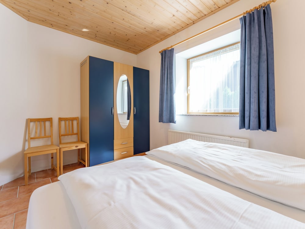 Zonnig, Rustig Gelegen Chalet Met Groots Panorama - Uttendorf