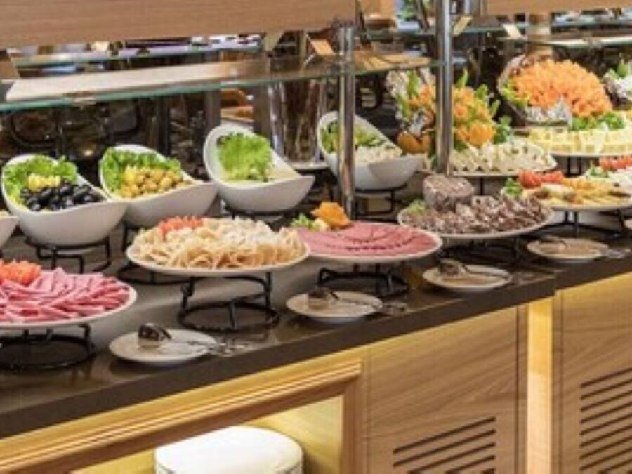 Buffet de pequeno-almoço