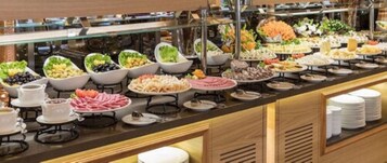 Buffet de pequeno-almoço