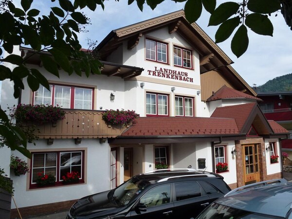 Double Room With Balcony, 2 Persons - Hotel-garni Landhaus Trenkenbach - Schladming