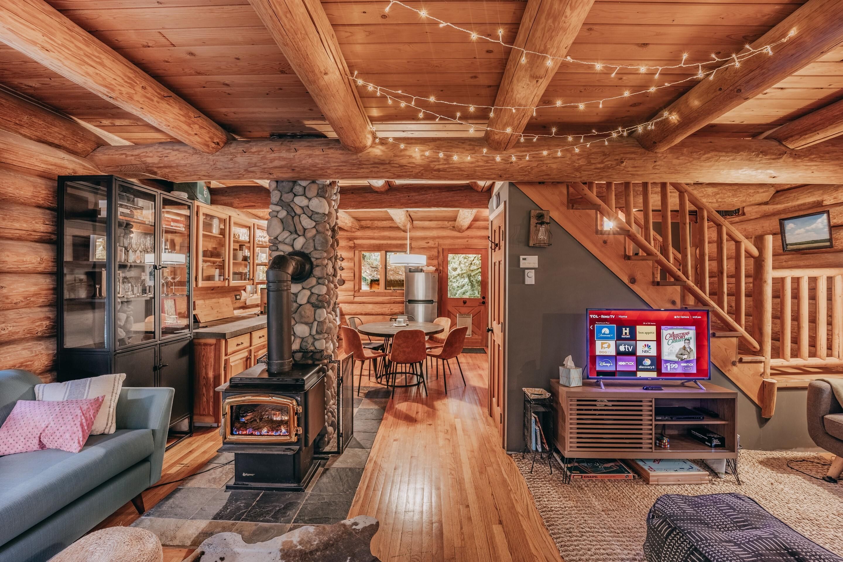 Snowline Cabin #81 - Hot Tub - Wifi - Pets Ok - Glacier, WA