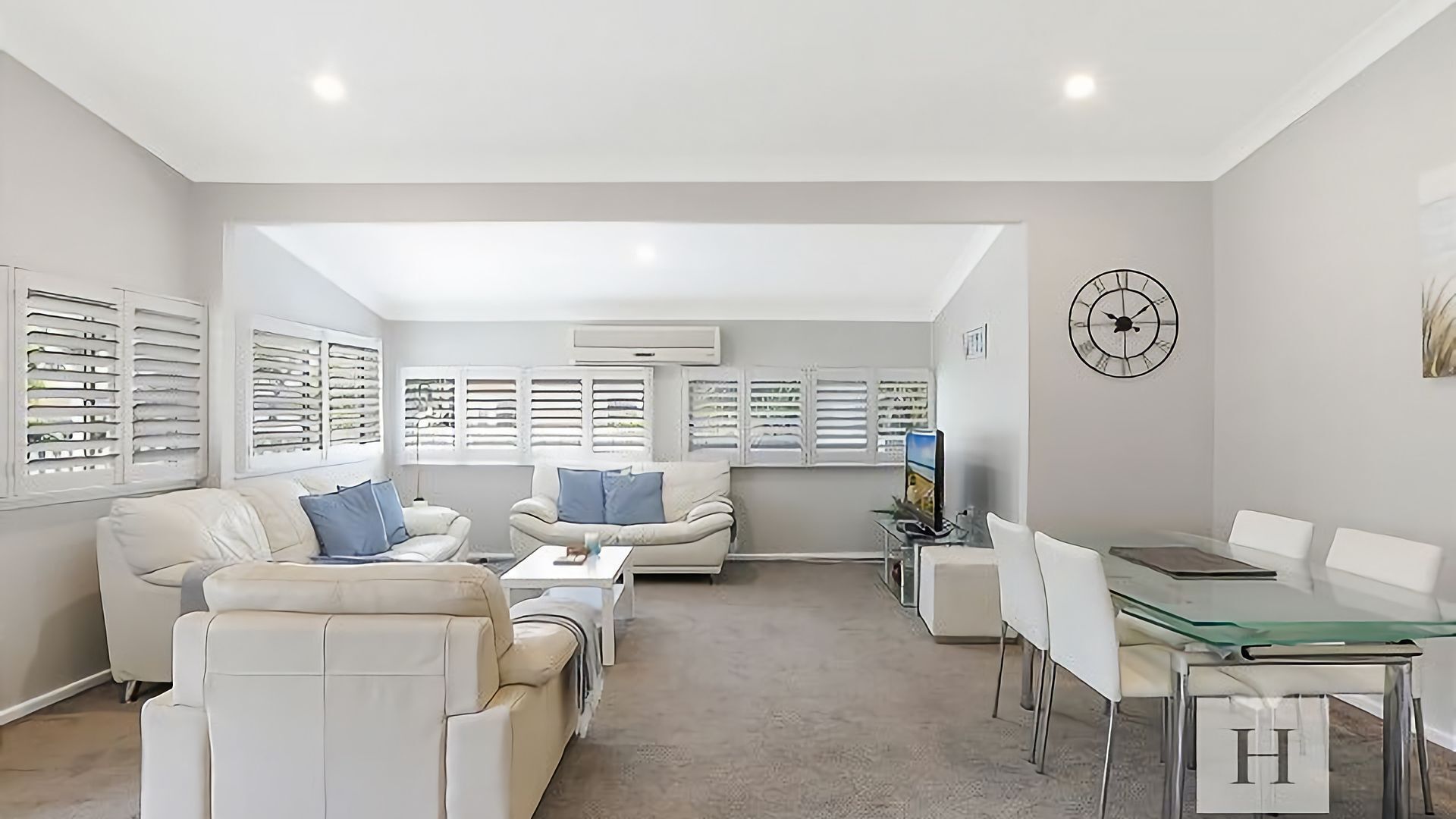 The Lakehouse - Spacious Cottage! - Newcastle