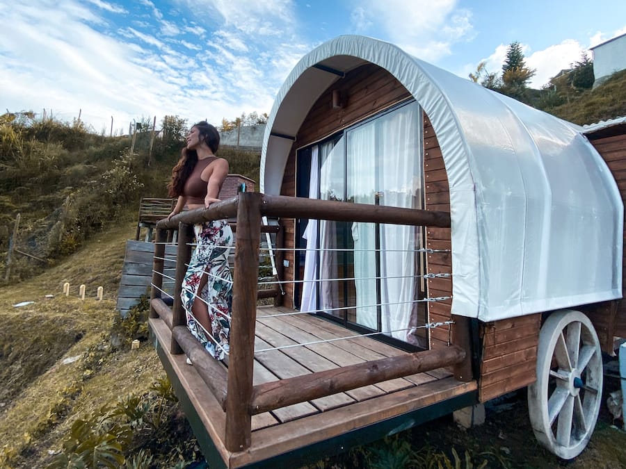 Cabana de Madeira Superior | Edredões de penas, minibar, roupa de cama fornecida