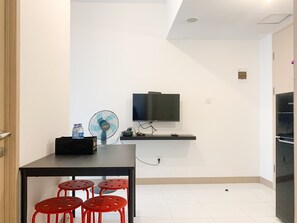Apartamento, 2 quartos | Sala de jantar