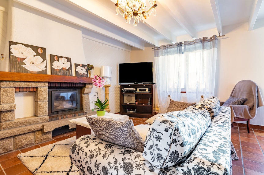 L'orchidée - Two Bedroom House, Sleeps 6 - Questembert