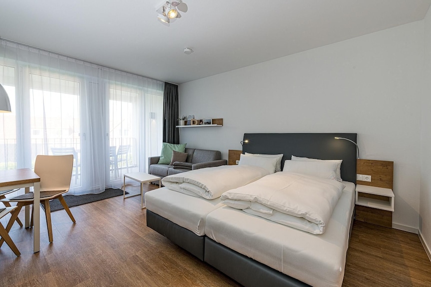 Strandnahes 1-zimmer Apartment Mit Balkon, Parkplatz, Schwimmbad- & Saunanutzung - Neuharlingersiel