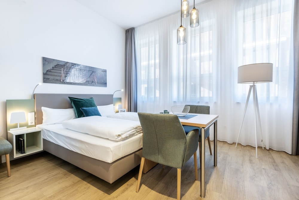 Stilvolles 1-zimmer-apartment In Außergewöhnlicher Hafenlage Im Maritimen Wismar - Wismar