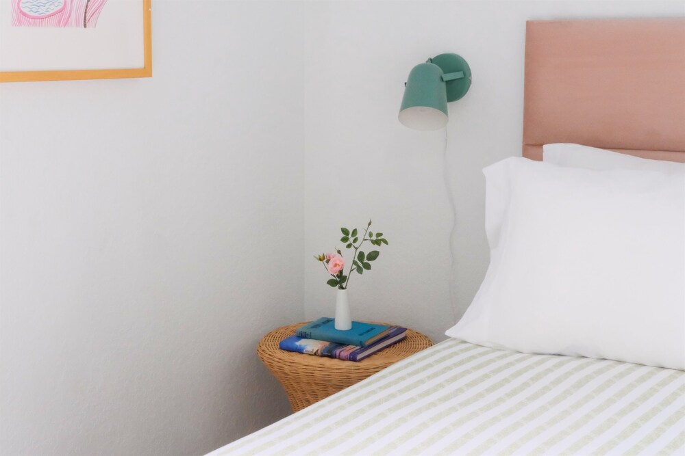 The Goodtime House - Heated Pool+hot Tub Sleeps 10 - Delray Beach, FL