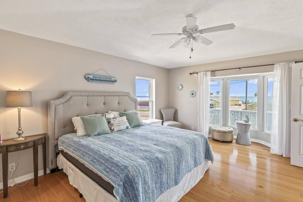 Sea Forever Pet Friendly Sleeps 14 Large Family Home Close To The Beach With Ocean Views - Flagler Beach, FL