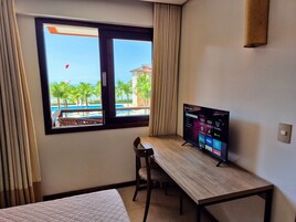 1 quarto, secretária adequada para computadores portáteis, Wi-fi grátis 