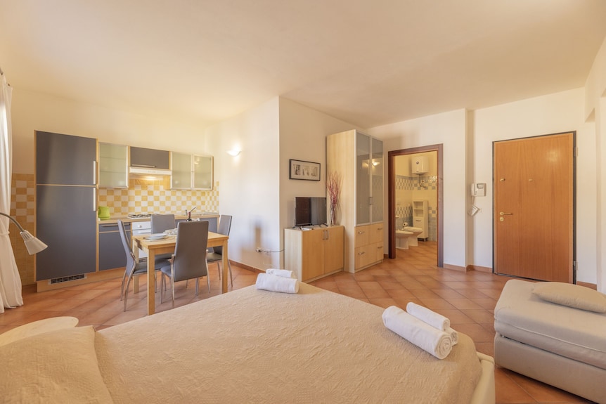 Cristal Blu Mono 3 With Shared Pool, Santa Teresa Gallura, Italy - Santa Teresa Gallura