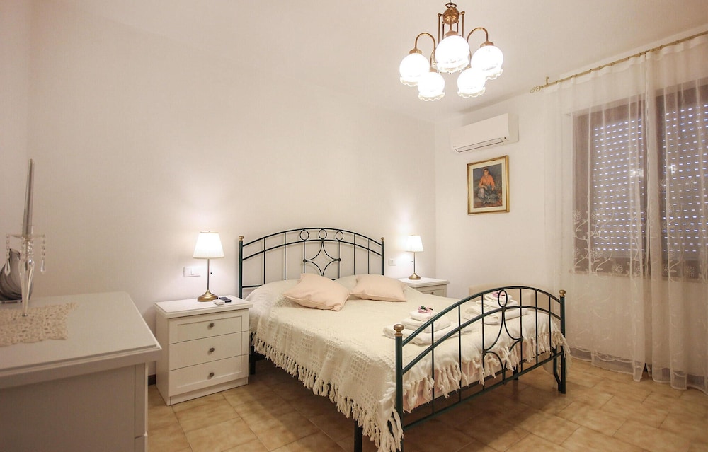 Gorgeous Apartment In Quartu Sant'elena - Quartu Sant’Elena