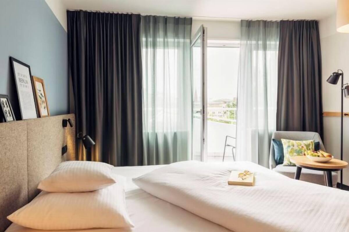 1 quarto, roupas de cama premium, cofres nos quartos