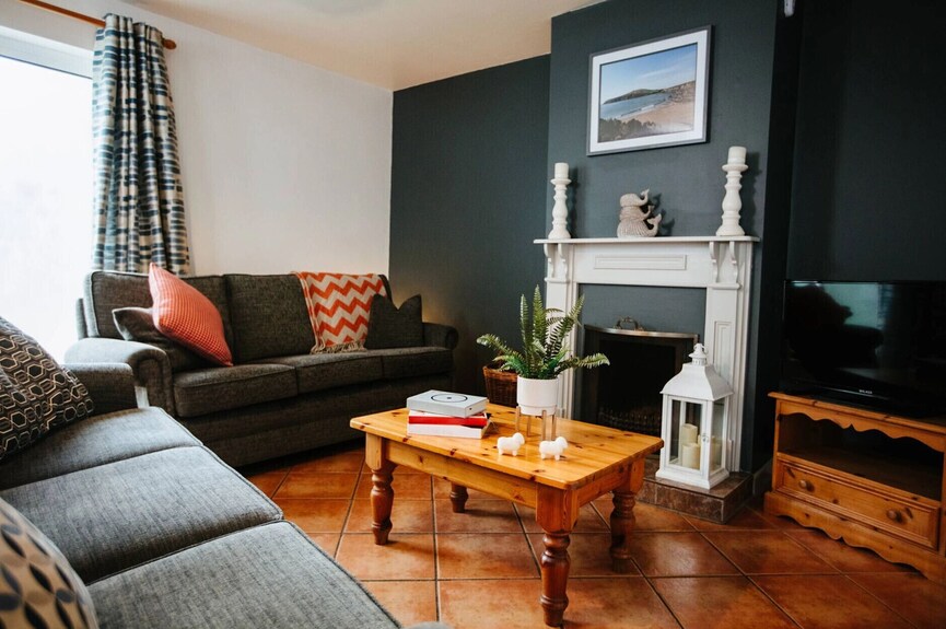 Dingle Harbour Cottages (3 Bed - Sleeps 7) - Dingle Peninsula