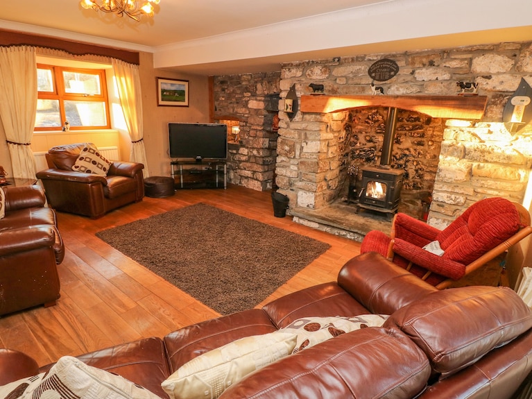 Pant Teg Farm, Family Friendly, Country Holiday Cottage In Carmarthen - Carmarthen