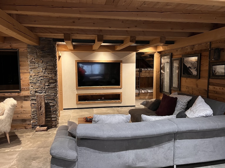 Magnifique Appartement Dans Un Chalet Luxueux. -