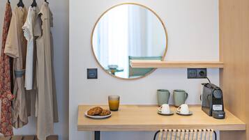 Suite Júnior, varanda | 1 quarto, Wi-fi grátis, roupa de cama fornecida