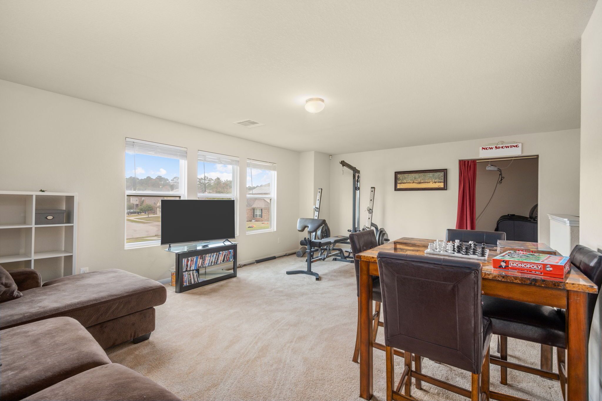 4 Bedroom House With Theatre! 10 Minutes From Six Flags Hurricane Harbor! - Spring, TX