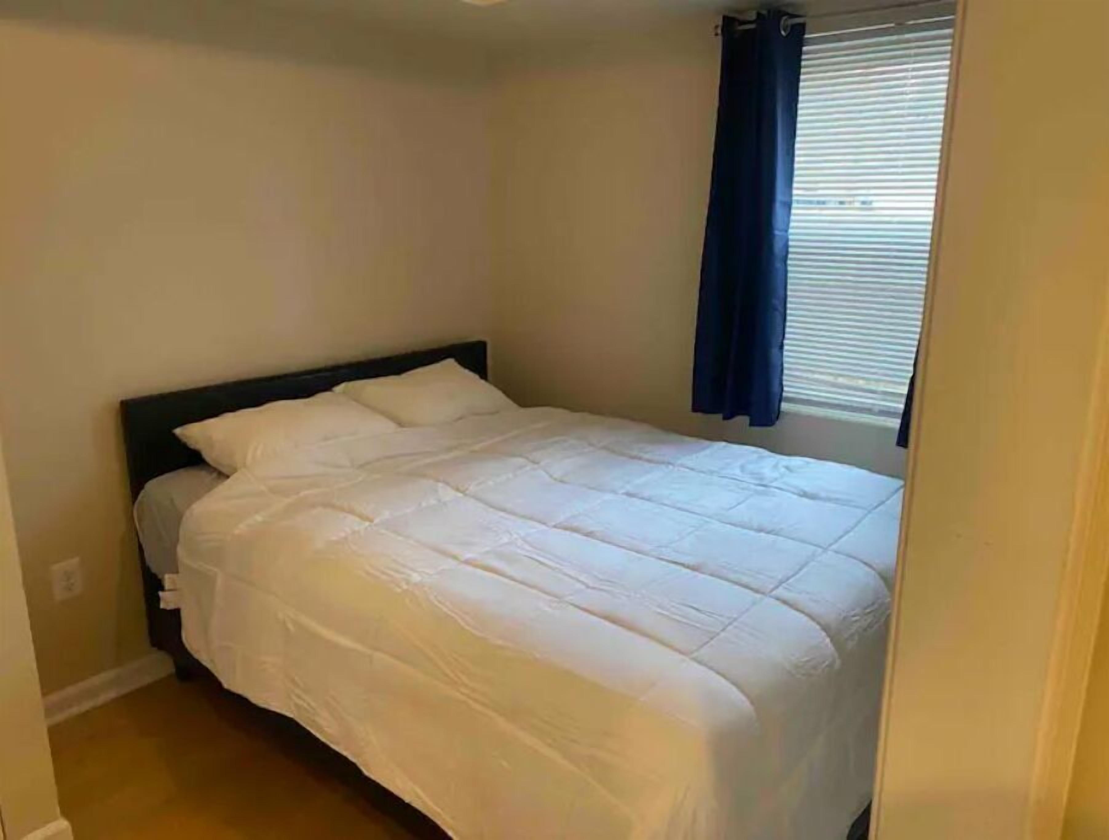 Newly Renovated 2bd 2br Unit In The Heart Of Ne Dc! - Silver Spring, MD