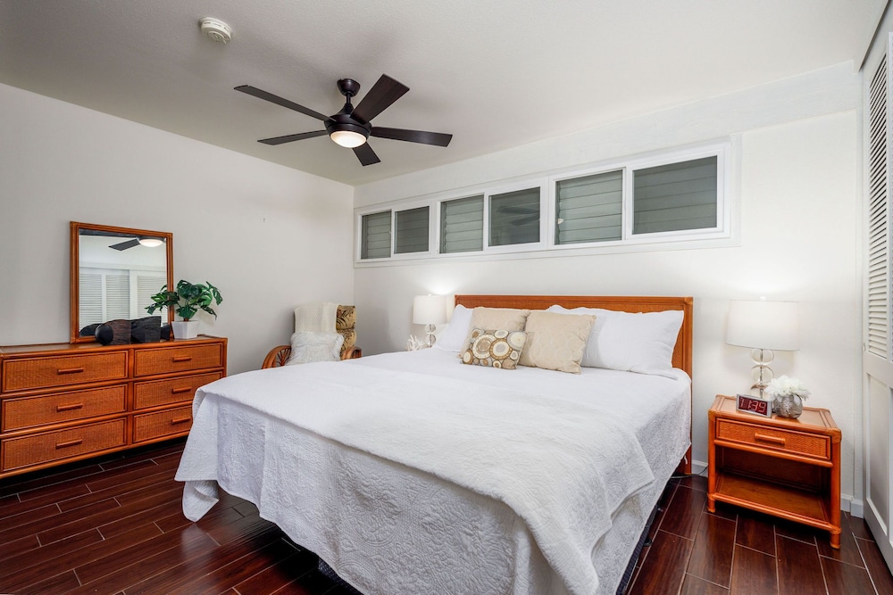 🌴Lovely Garden Unit With Partial Ocean View From The Lanai. Well Equipped🌴 - Kailua-Kona, HI