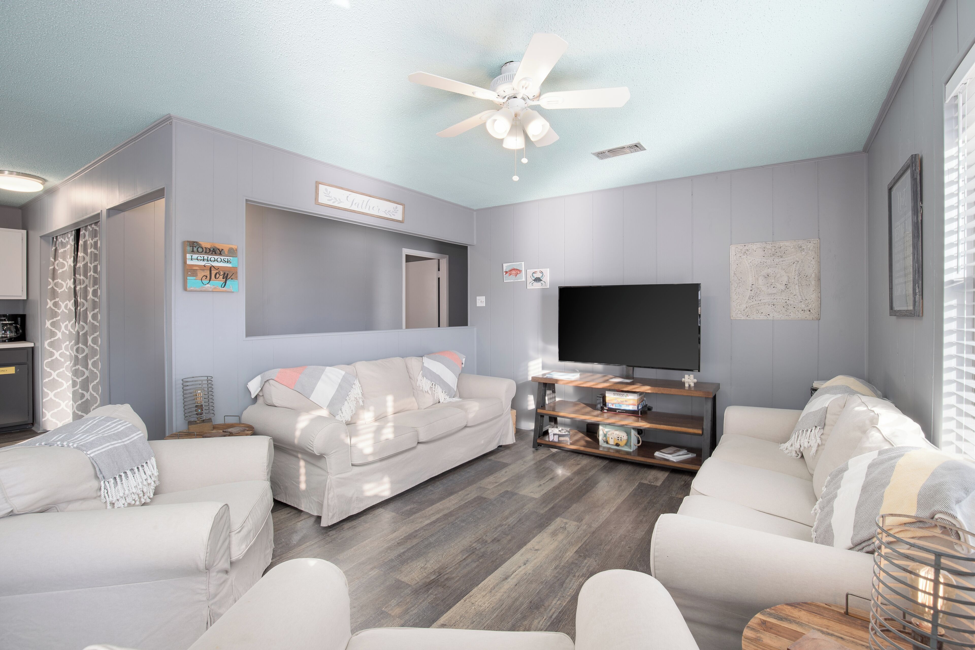 Televisor de 40 polegadas com canais por cabo 