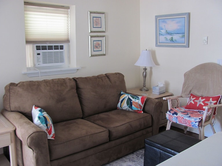 Quaint Cottage 5- Blocks To The Beach. - 紐澤西