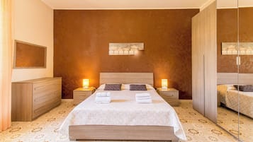 Villa Familiar, vários quartos (Villa With Volcano View) | 3 quartos, secretária adequada para computadores portáteis, Wi-fi
