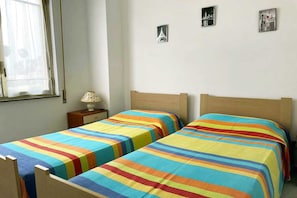 Apartamento Clássico em Condomínio Fechado, 2 quartos | Ferro/tábua de engomar 