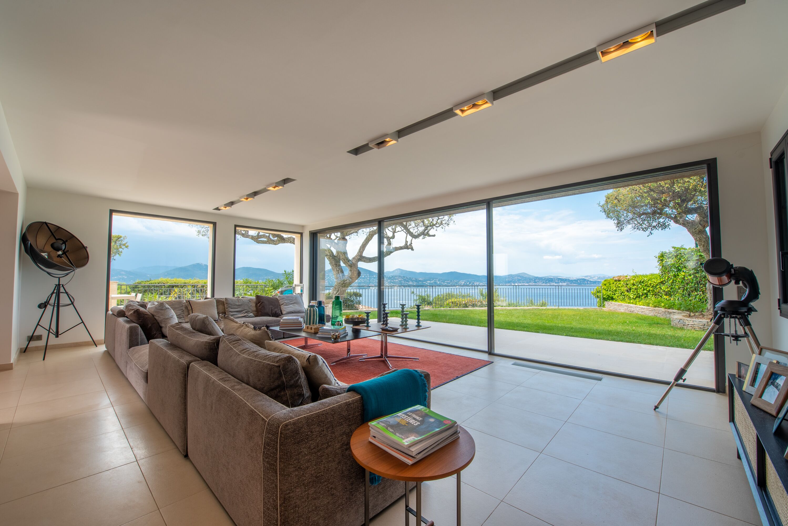 Jolie Villa Entièrement Rénové - Gassin