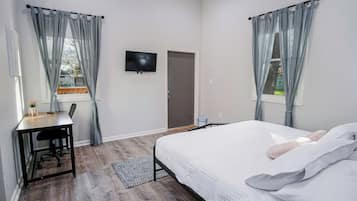 Casa (4 Bedrooms) | 4 quartos, secretária adequada para computadores portáteis