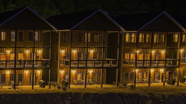 Keweenaw Waters Resort - Houghton, MI