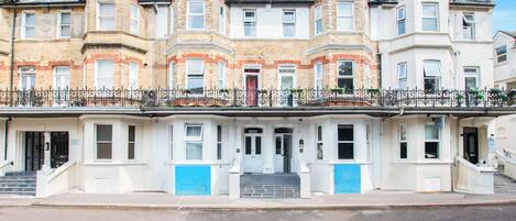 Fachada da propriedade