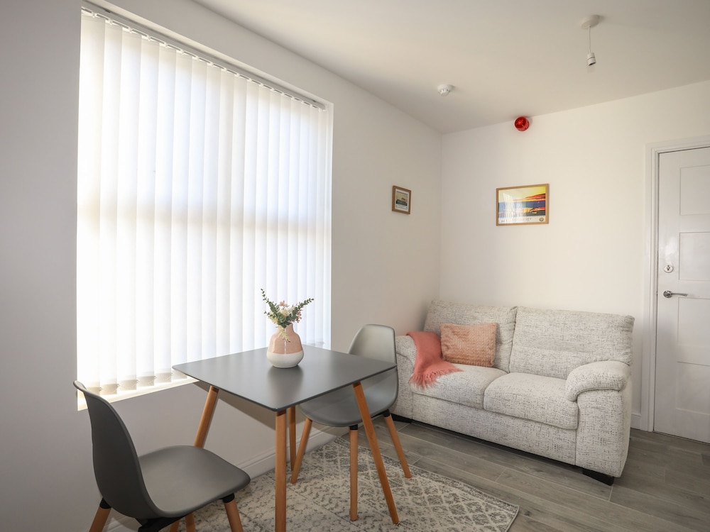 Port Apartment 1 - Holyhead