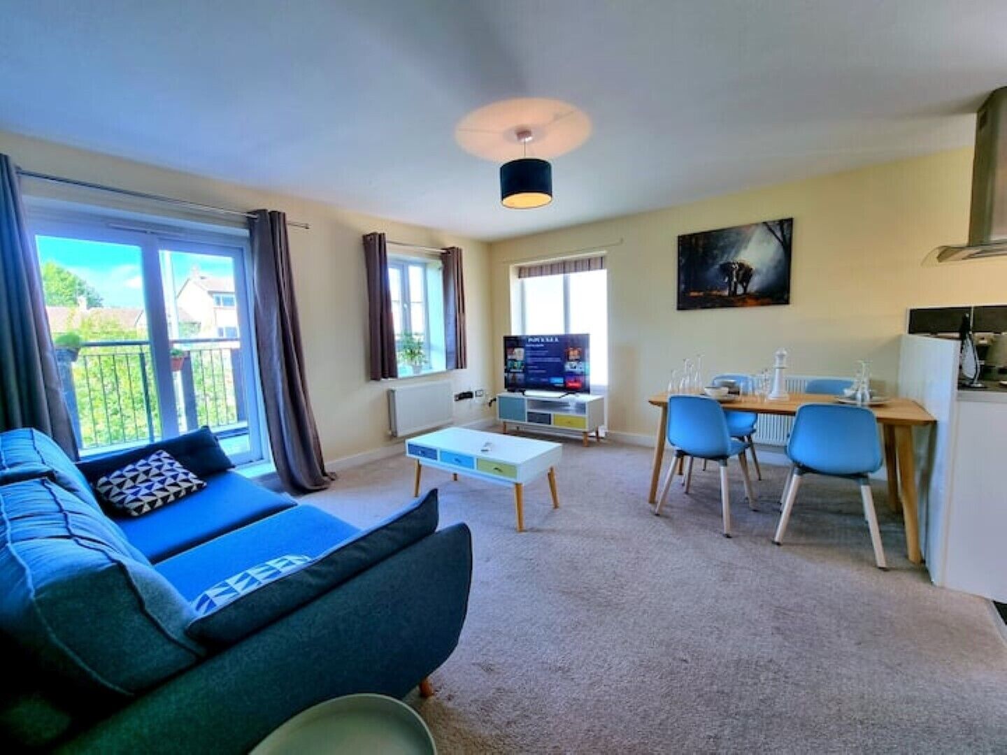 Luxury 2-bedroom Service Apartment With Balcony - Manchester