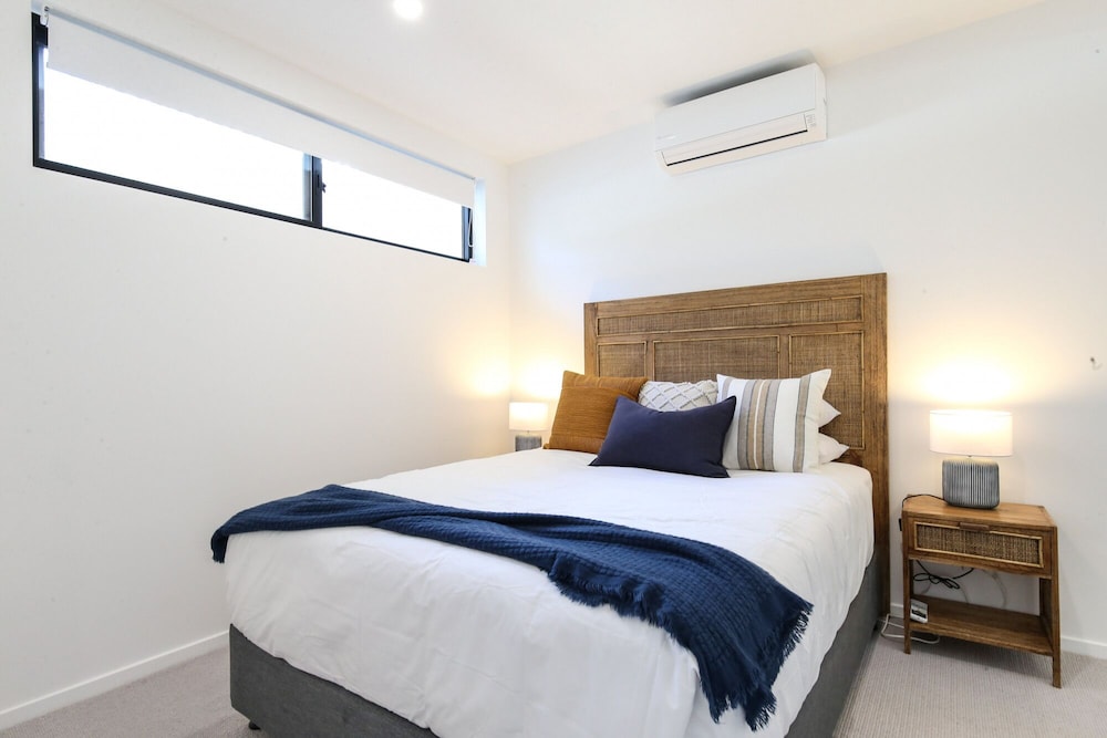 Elegant Bay Side 1-bed Apartment With Views - 巴特曼斯貝