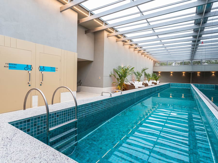 Piscina interior, da(s) 6:30 à(s) 22:00, espreguiçadeiras