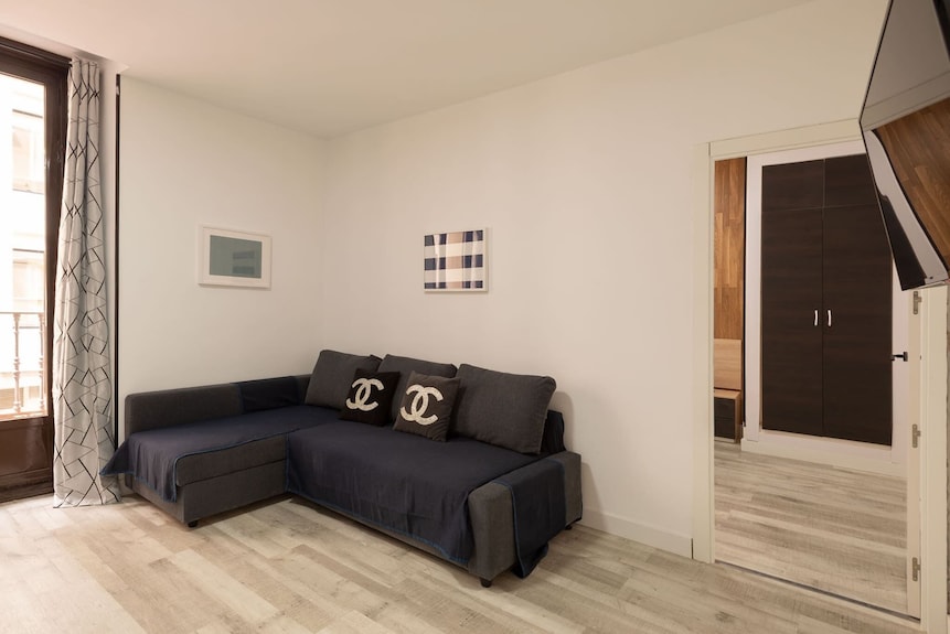 Downtown Comfortable Apartment Gran Vía | A044 - Madryt