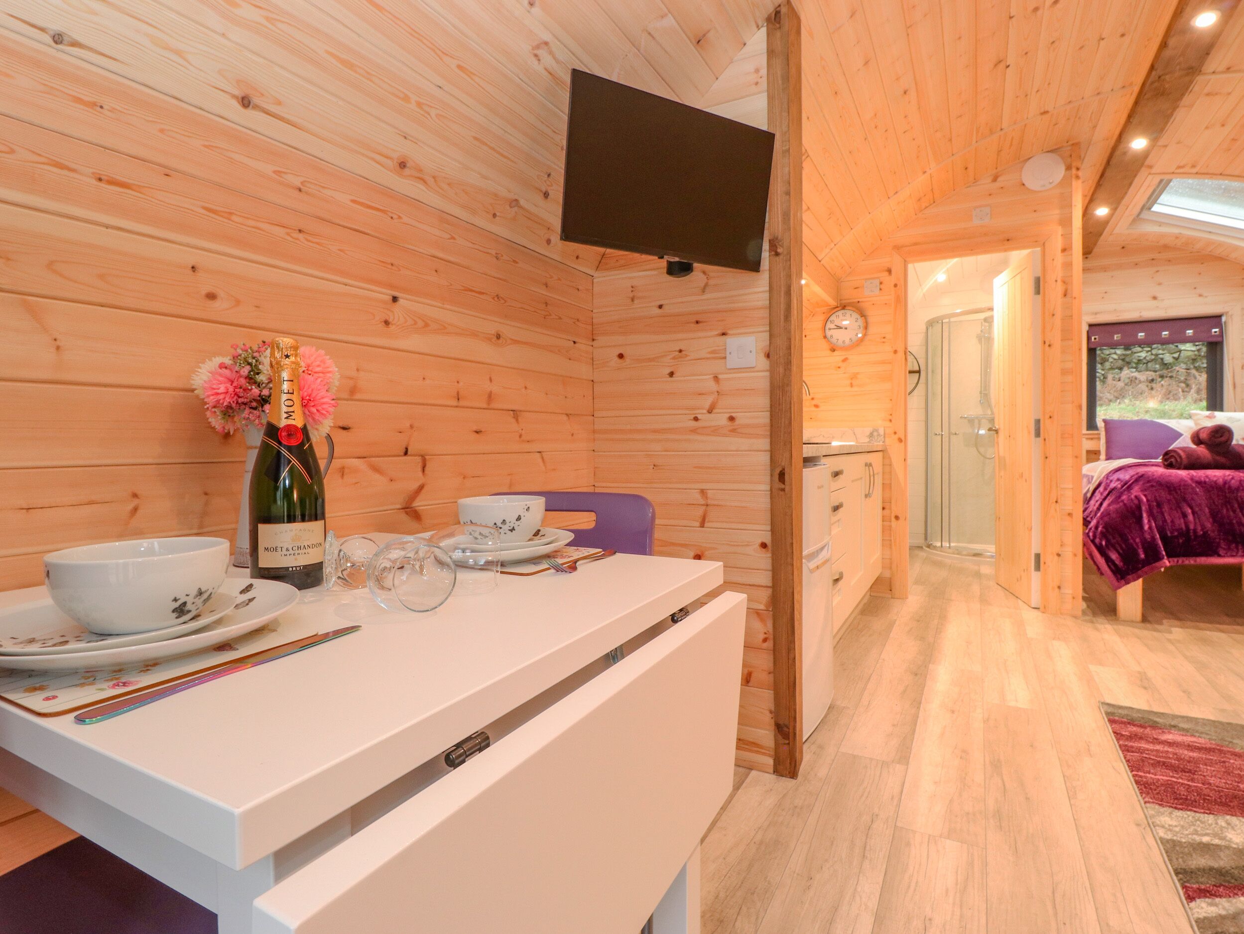 1 quarto, Wi-fi grátis, com decoração personalizada 