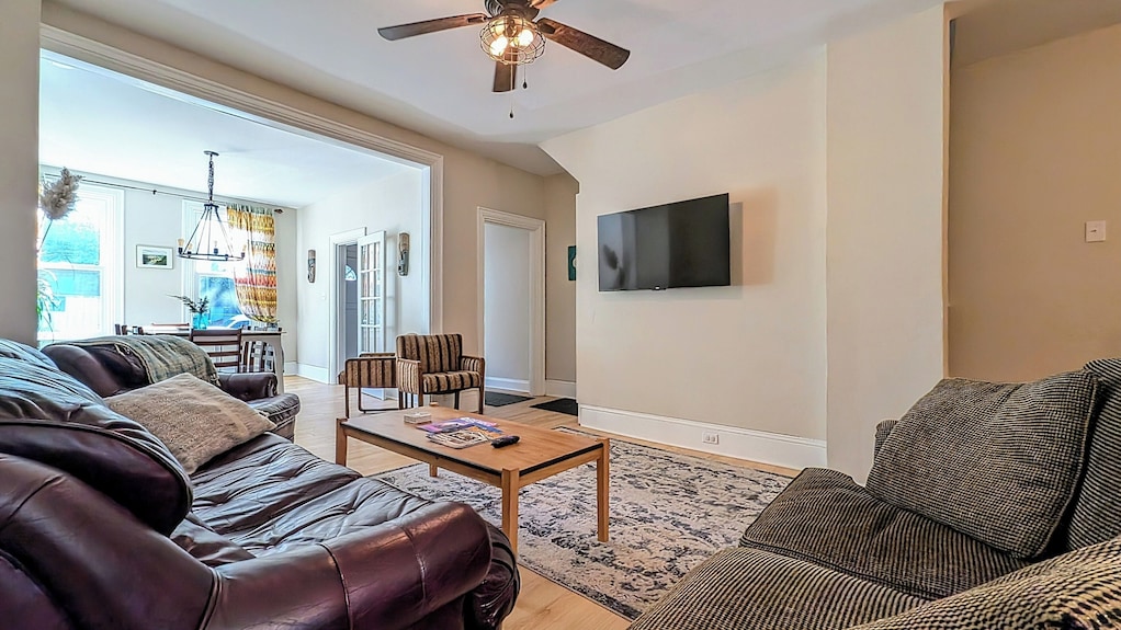 Centrally Located ~ Off-street Parking ~ Walkable ~ Spacious ~ Historic - Harrisburg, PA