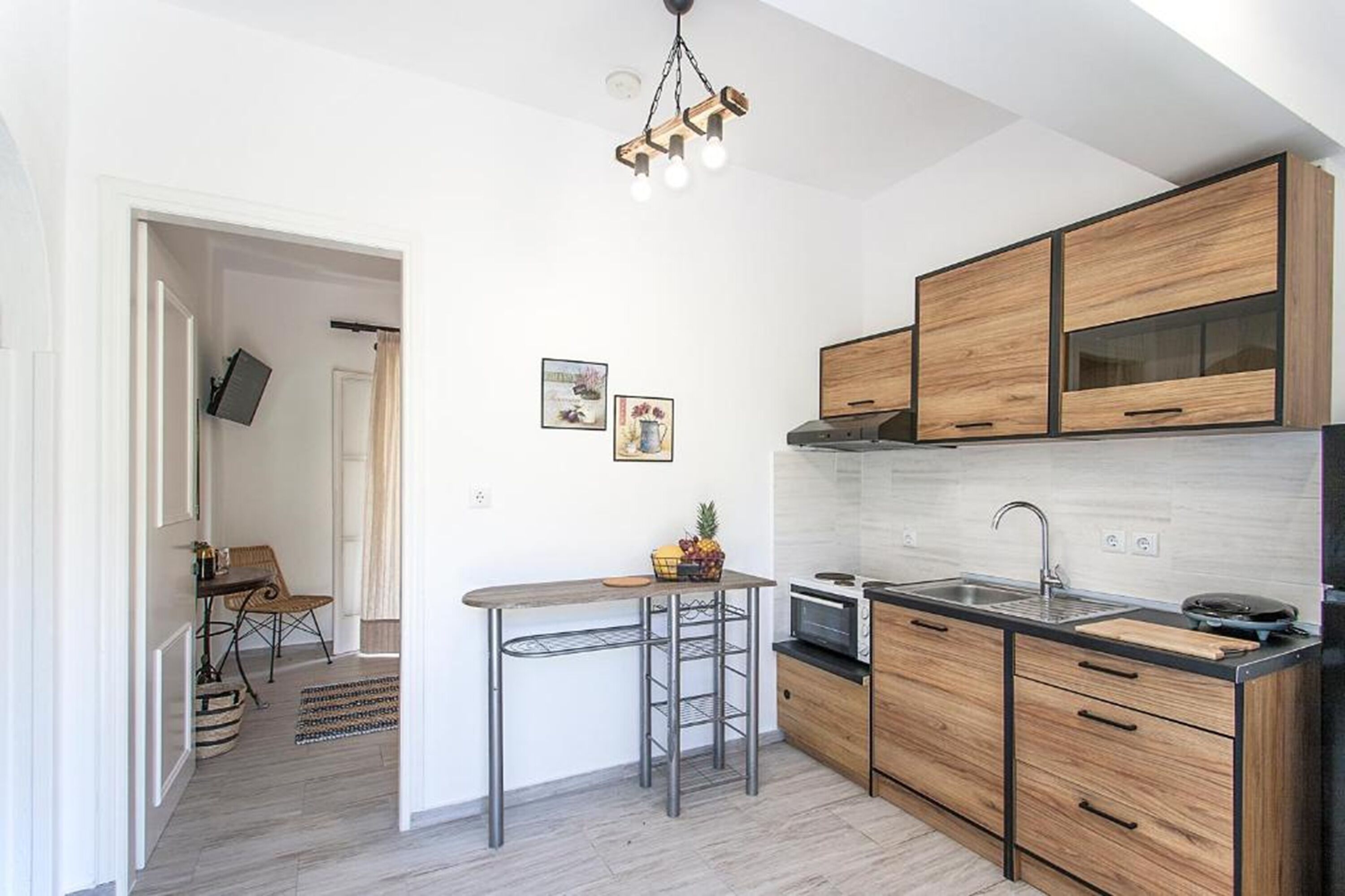 Two-Bedroom Apartment | Cozinha privada | Minifrigorífico, utensílios de cozinha 